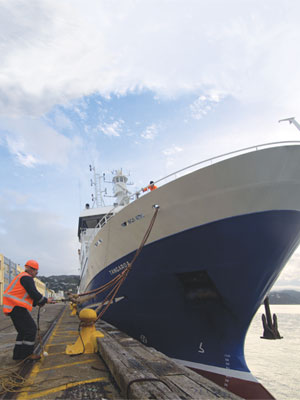 Berthing at Aotea Wharf in Wellington, NIWA's research vessel Tangaroa ...
