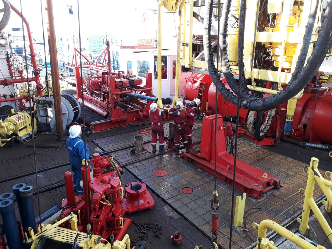 Drillers Working On The Rig Floor | Earth Sciences New Zealand | NIWA
