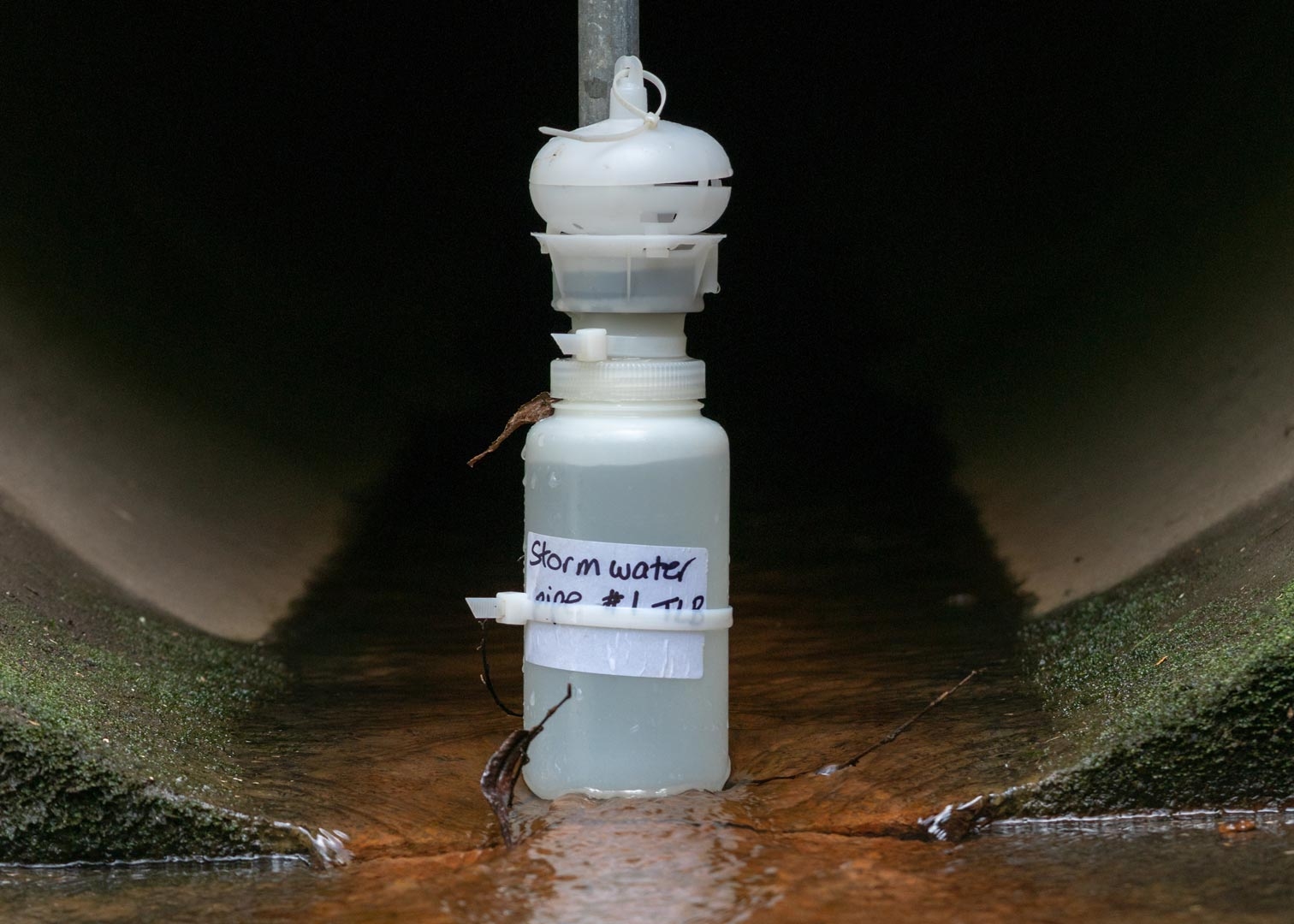 Nalgene Storm Water Sampler bottle | Earth Sciences New Zealand | NIWA