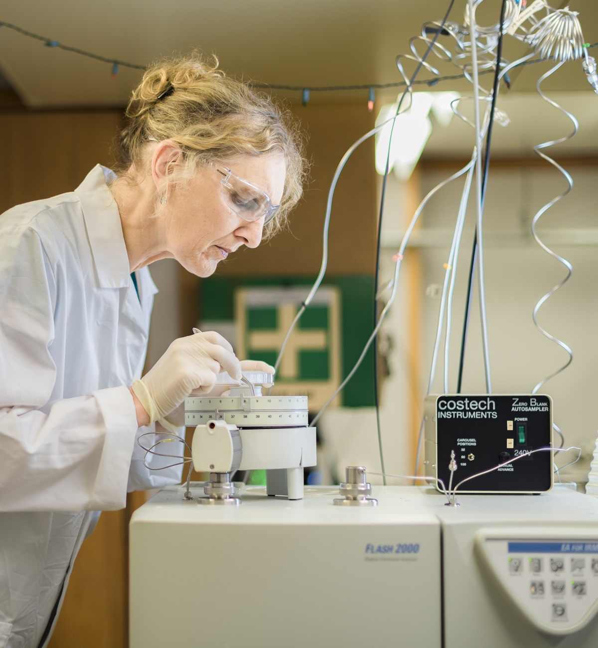 mas-200r-autosampler-1200.jpg | Earth Sciences New Zealand | NIWA