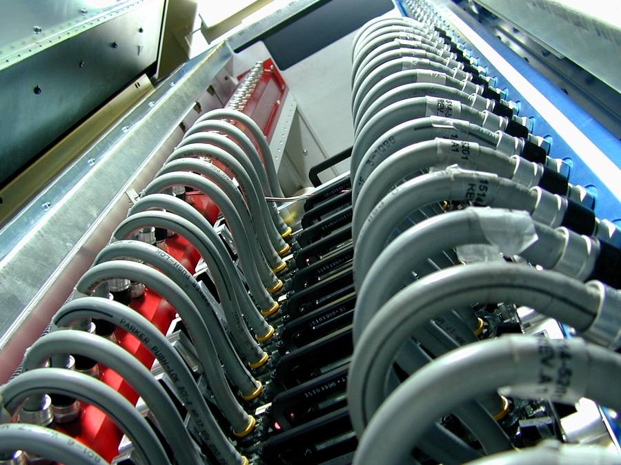 NIWA's HPCF Cray T3E supercomputer processor rack. | Earth Sciences New ...