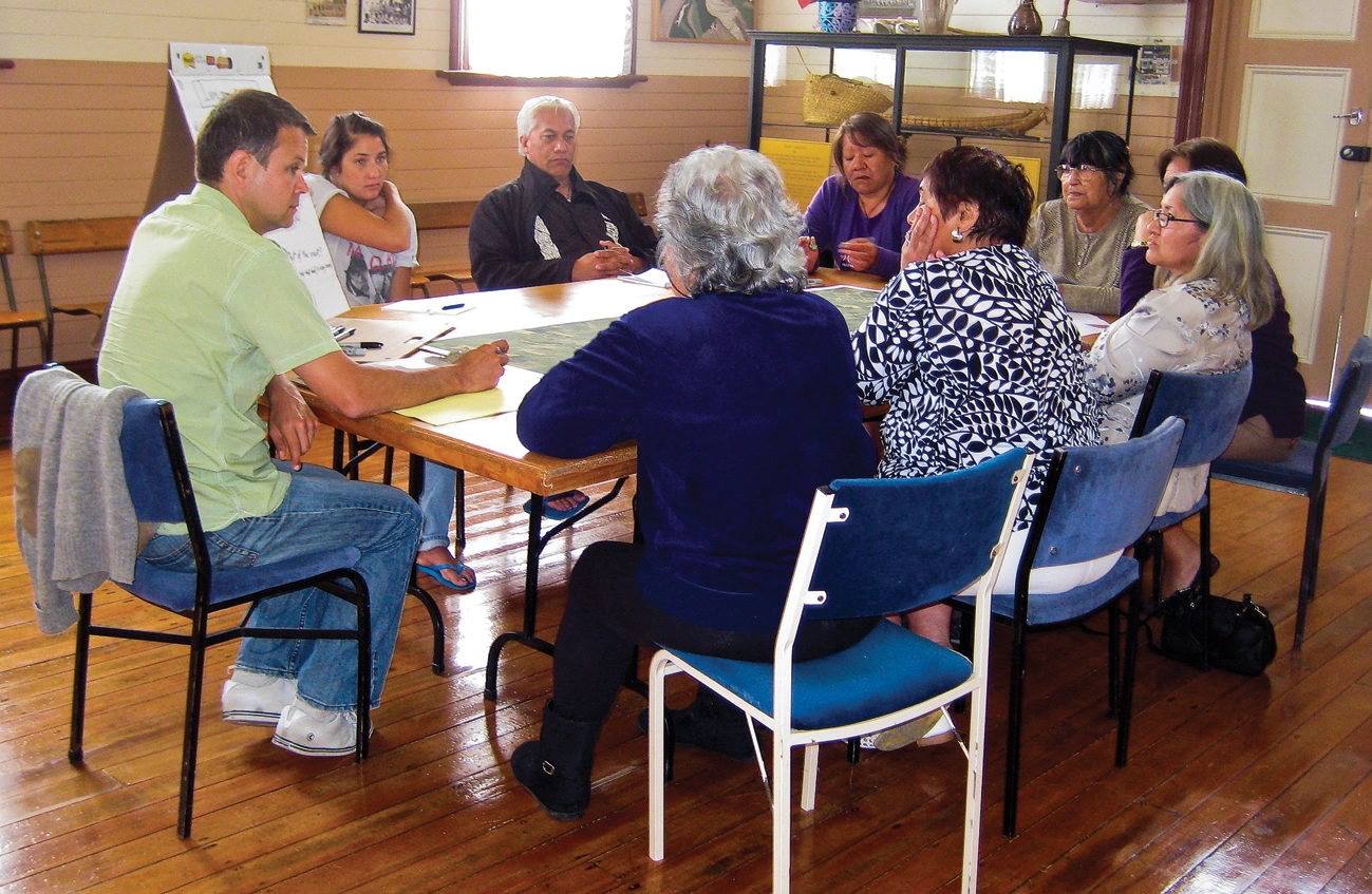 Darren King at a mapping exercise with kuia from Ngāti Huirapa at Te Hapa O Niu Tireni Marae ...