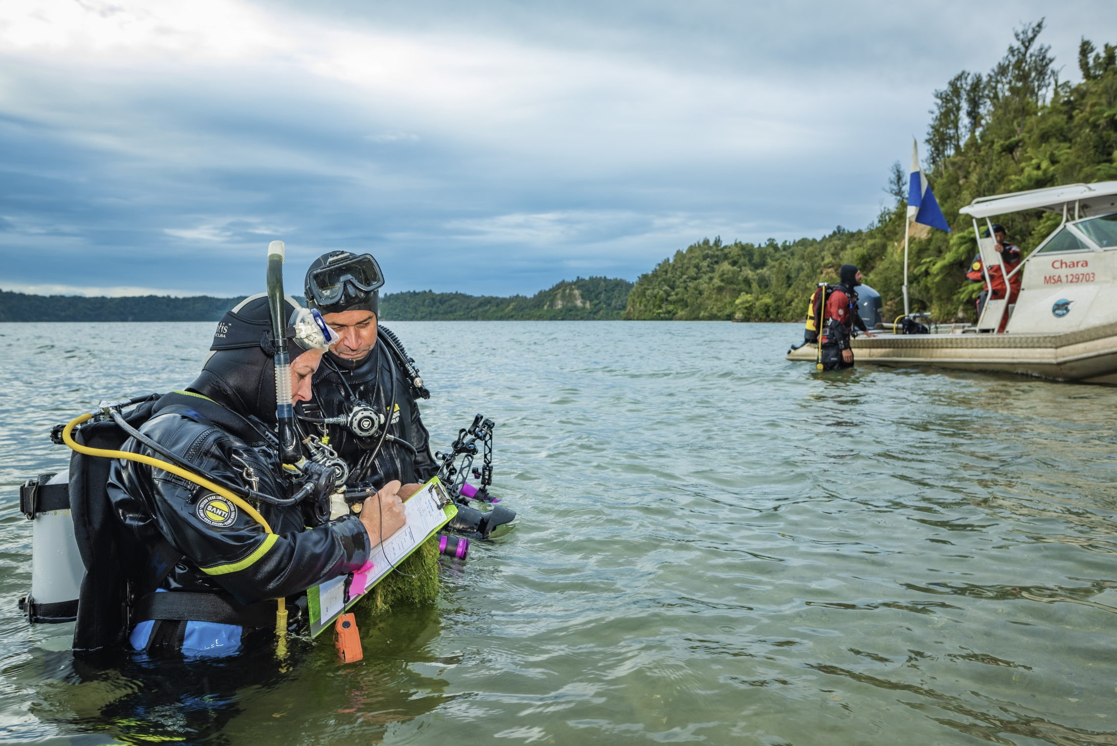 tracey_burton_rod_budd_DSC_1677_credit_dave_allen_NIWA.jpg | Earth ...